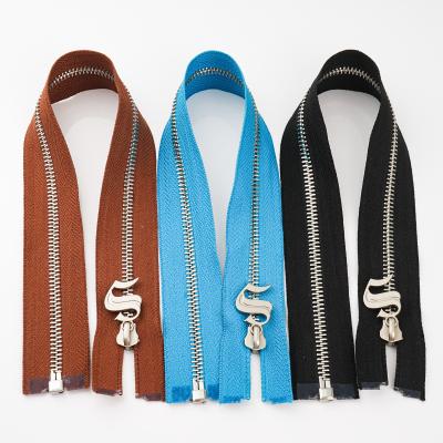 중국 Custom Logo Metal Brass Zipper for Clothing Jean Jacket Teeth Color Customized Color 판매용