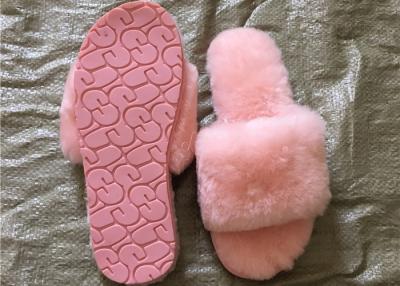 Chine Ouvrez les pantoufles brouillées molles de femmes durables d'orteil respirables avec la peau de mouton de l'Australie à vendre
