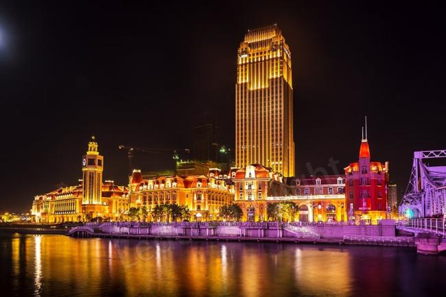 Building facade lighting