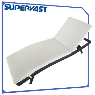 Cina Chaise longue di vimini della mobilia del patio dello stagno della resina regolabile del giardino in vendita