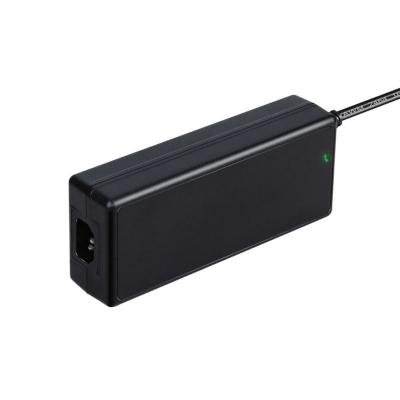 Cina Adattatore di alimentazione da tavolo 12V 12A, certificato UL, adattatore di alimentazione elettronico, ingresso AC100V-240V in vendita