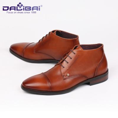 China DALIBAI atam acima sapatas da remoção de ervas daninhas do vestido do couro genuíno de Turquia Brown para homens à venda