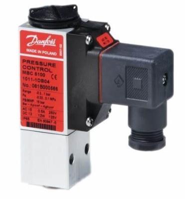 Cina DANFOSS MBC 5100 061B100866 CONTROLLI INDUSTRIALI MBC 5100 Interruttore di pressione M/32 in vendita