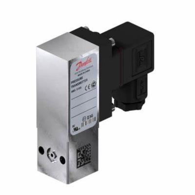 Cina DANFOSS MBC 5100 061B100866 CONTROLLI INDUSTRIALI MBC 5100 Interruttore di pressione M/32 in vendita