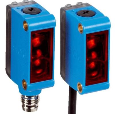 Chine Sick CS81-N1112 Color Sensors Active Part Status And NPN Output For Industrial Applications à vendre