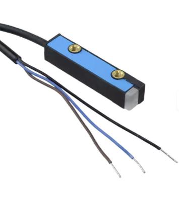 China New & Original PLC Inductive Proximity Switch Sensor IQ08-02BPSKT0S 1055494 for sale