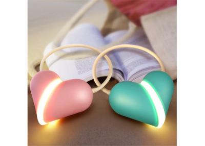 Cina Batteria ricaricabile leggera leggente principale ricaricabile di stile 500mah del cuore di Dimmable in vendita