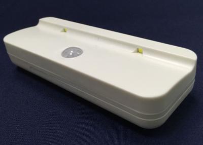 China De Nachtlicht van de Sinohamm Draadloos Bewegingssensor met Schemer aan Dawn Sensor Cool Light 6000-6500K Te koop