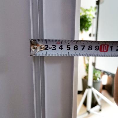 中国 アルミフレーム 36x48 スライディングウィンドウ UPVC モダンウィンドウ 販売のため