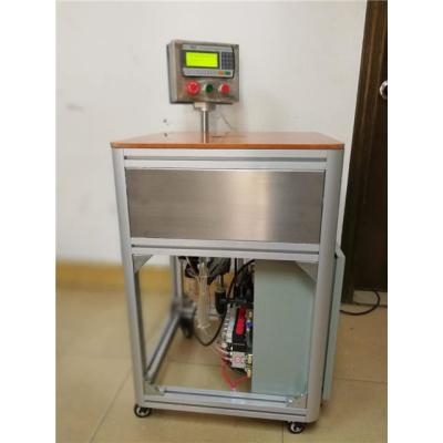 Cina Cappuccio della lampadina B22 che unisce inchiodando punzonatrice per l'inchiodamento di piegatura del cappuccio del LED in vendita