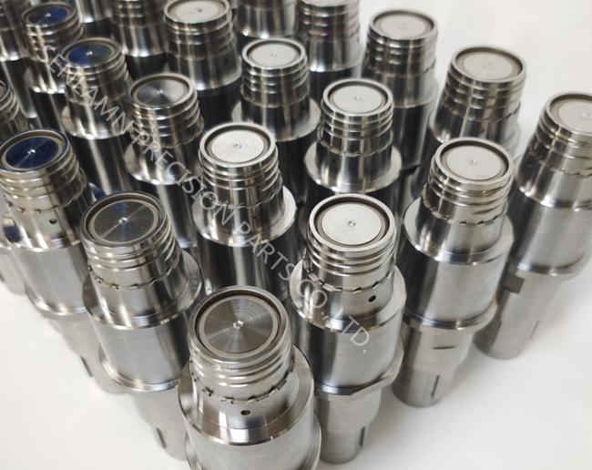 Precision mold parts manufacturing at Senlan facility