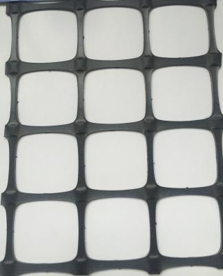 China High Strength PP Biaxial Geogrid 38x38mm 50X50mm Mesh For Soil Stabilization Car Parking for sale