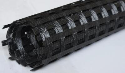 China Road Construction Pet 100-30 Kn/M Uniaxial Polyester Geogrid Slope Reinforcement Solutions for sale