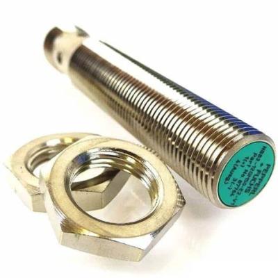 중국 페퍼럴 + 퓨치스 인덕티브 센서 NBB2-12GM50-E0 2mm 플러시 확장 온도 범위 판매용