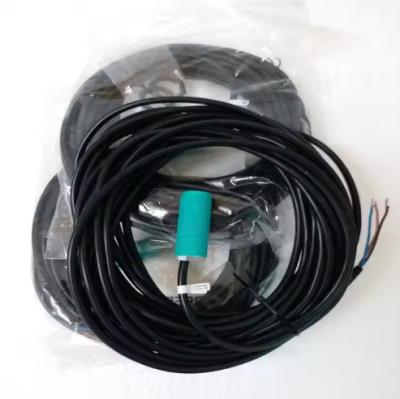 Китай Pepperl+Fuchs NBB1.5-8GM40-Z0 Индуктивный датчик∙ 1.5-8мм диапазон, 10-30VDC, M40 нить∙ IP67, цинковый корпус∙ продается