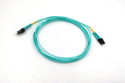 Cina Saltatore di fibra ottica del cavo di toppa del connettore di LC della fibra OM3 alto RL per gli strumenti difficili in vendita