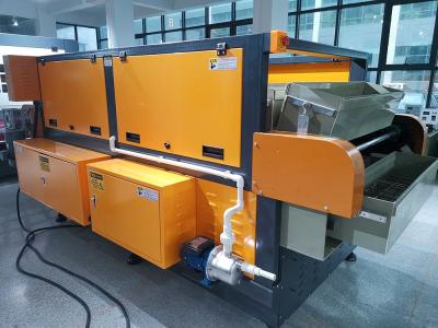 China Limpieza magnética para la caja de almuerzo, maquinaria de pulido de utensilios de cocina con efecto mate en venta