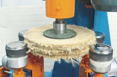 Cina Semi-automatico in acciaio inossidabile macchina di vetratura di pentola utensili superficie di tamponaggio macchina per lato Pan in vendita