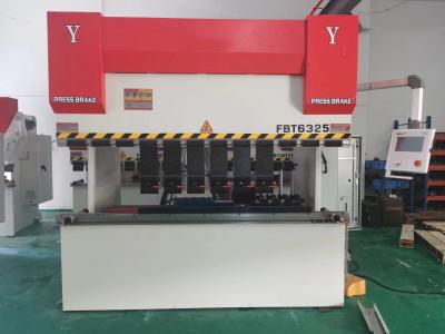 Cina Efficiente accurato 63T robusto durevole lamiera di acciaio inossidabile macchina di piegatura del metallo in vendita