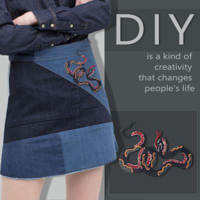 Cina Ferro liscio del serpente del bordo 7x10cm sulle toppe per i jeans decorativi in vendita
