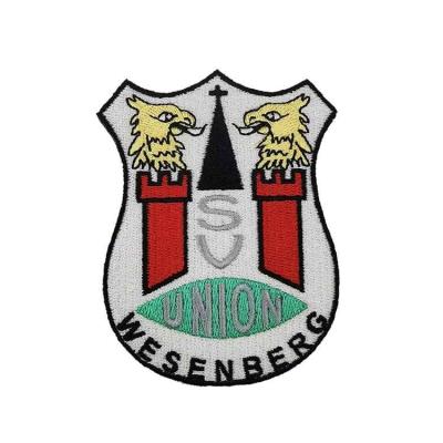 Cina Il calore ha tagliato gli sport Team Patches Embroidery Logo Badges di 4in per il club in vendita
