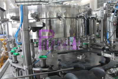 Chine 2 dans 1 machine de remplissage de bouteilles de Monoblock pour les boîtes en plastique à vendre
