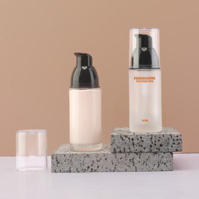 Cina La pompa di vetro della lozione del cilindro imbottiglia i contenitori liquidi vuoti del fondamento della radura 30ml in vendita