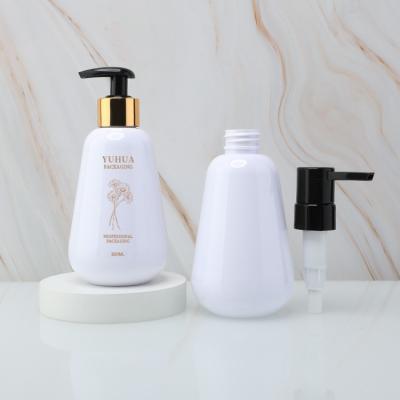 Cina Flascia di shampoo e condizionatore di plastica personalizzabile 300 ml Stampaggio a caldo in vendita