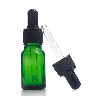 Cina Bottiglia verde di vetro del contagoccia dell'olio 10ml con il trattamento di superficie su misura in vendita