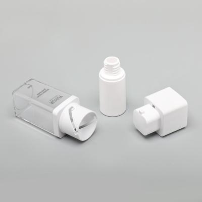 Cina Bottiglia doppia rotonda di plastica 15ml trasparente 30ml 50ml dell'ANIMALE DOMESTICO con la pompa in vendita