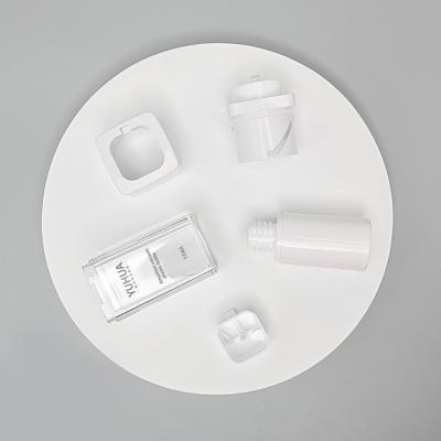 Cina Bottiglia doppia rotonda di plastica 15ml trasparente 30ml 50ml dell'ANIMALE DOMESTICO con la pompa in vendita