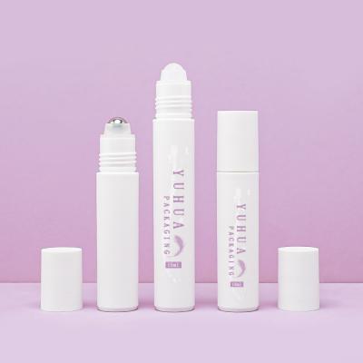 Cina 10ml 15ml Mini Roller Ball Plastic Roll sulla bottiglia per il rossetto del profumo in vendita
