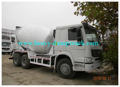 Cina 10cbm ha personalizzato il camion del miscelatore di cemento con la pompa dell'Italia Eton o di Bonfiglioli in vendita