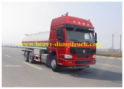 Cina azionamento del camion 6x4 di trasporto dell'olio 24.05m3, cabina del camion di consegna dell'olio HW76 in vendita
