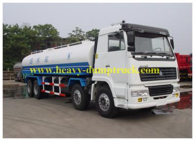 Cina Camion dello spruzzatore dell'acqua di HOWO 38000L/camion spruzzatore dell'acqua/camion di serbatoio di acqua con l'azionamento dello spruzzatore 8x4 in vendita
