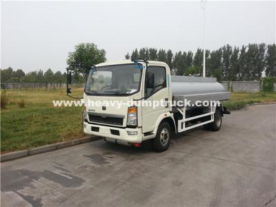 Cina Autocisterna dell'olio della luce di SINOTRUK HOWO 4x2 4102N per trasporto in vendita