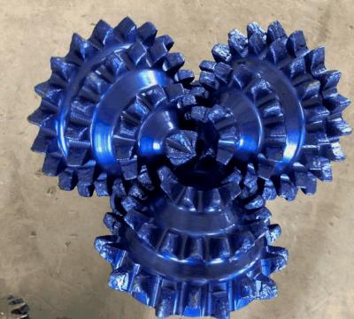 China Tricone Drill Bit 17 1/2 "com Conexão 6 5/8 API Reg IADC 547 para perfuração de poços de água à venda