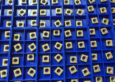 중국 YBC152/YBC252 텅스텐 탄화물은 높은 착용 저항을 가진 HV2000 경도를 삽입합니다 판매용