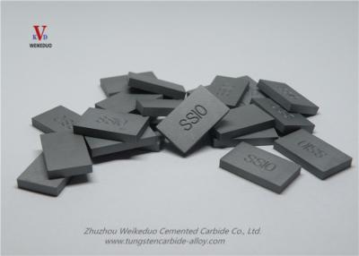Cina Il carburo di tungsteno della durezza di impatto inserisce la terra di precisione e lucidato in vendita