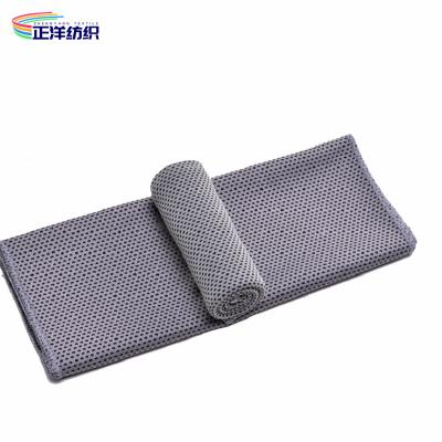 Chine Serviette de refroidissement de refroidissement réutilisable de sport en plein air de serviette de 30X100CM Microfiber de glace froide instantanée adulte de serviette à vendre