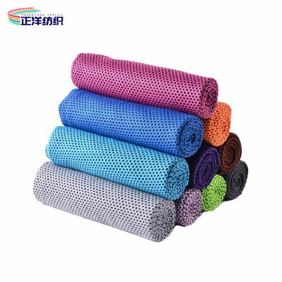Chine Serviette de refroidissement de refroidissement réutilisable de sport en plein air de serviette de 30X100CM Microfiber de glace froide instantanée adulte de serviette à vendre