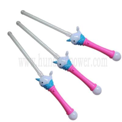 Cina Il rosa accende principessa magica Wand With Light e suono 39CM del bastone del giocattolo della bacchetta in vendita