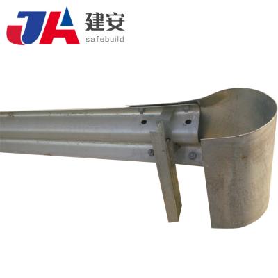 Cina Rivestimento in zinco AASHTO M-180 Q235 Q345 Ferro di sicurezza stradale anti-collizione in vendita