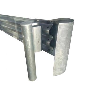 China Q235 Q345 AASHTO M180 W balk stalen wegbeveiliging eind met ISO9001 2000 certificaat Te koop
