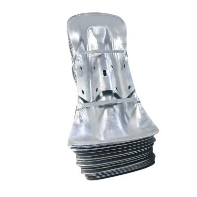 China Q235 Q345 gegalvaniseerde snelwegrail vissenstaart eind voor anti-corrosieve stalen barrière Te koop