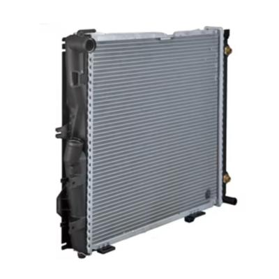 Cina 1265004103 1265005103 1265004003 Radiatore per auto in alluminio per motori di veicoli per Mercedes-Benz in vendita
