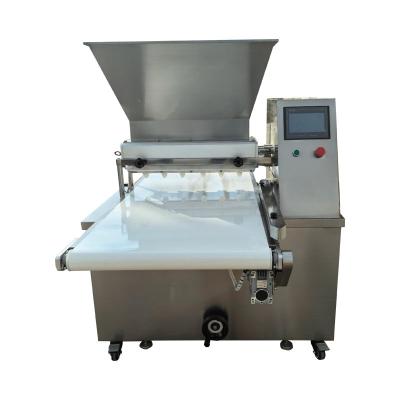 China The Multi-head Cake Filling Machine Can Be Used in Conjunction with the Oil Spraying Machine and the Granule Spreading Machine. for sale