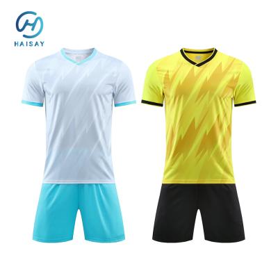중국 맞춤형 축구 캐주얼 세트 - 개인화된 색상 & 로고 인쇄 판매용