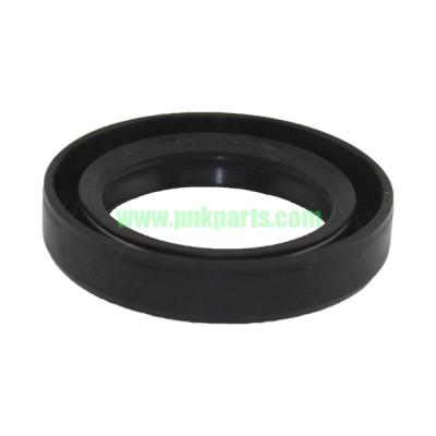 Cina R113778/ RE72136 Alloggiamento di frizione di tenuta per trattori JD modelli 904,1204,5065E,5075E,5310,5410,5615,5715 in vendita