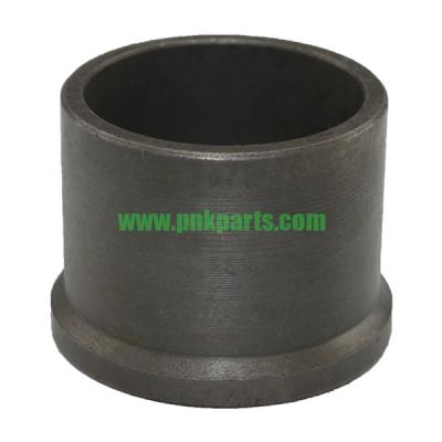 Cina R195572 Spacer,Fitting dell'asse anteriore per i modelli di trattore JD:904,1204,5065E,5075E,5310,5410,5615,5715 in vendita